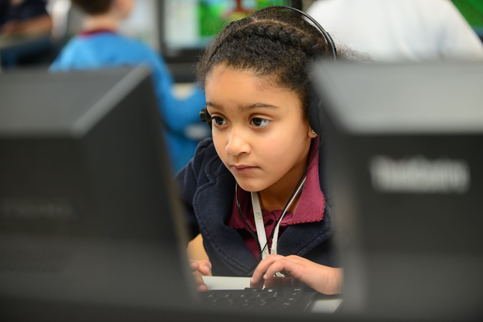 Children in the Computer Room - ISF International School Frankfurt ...